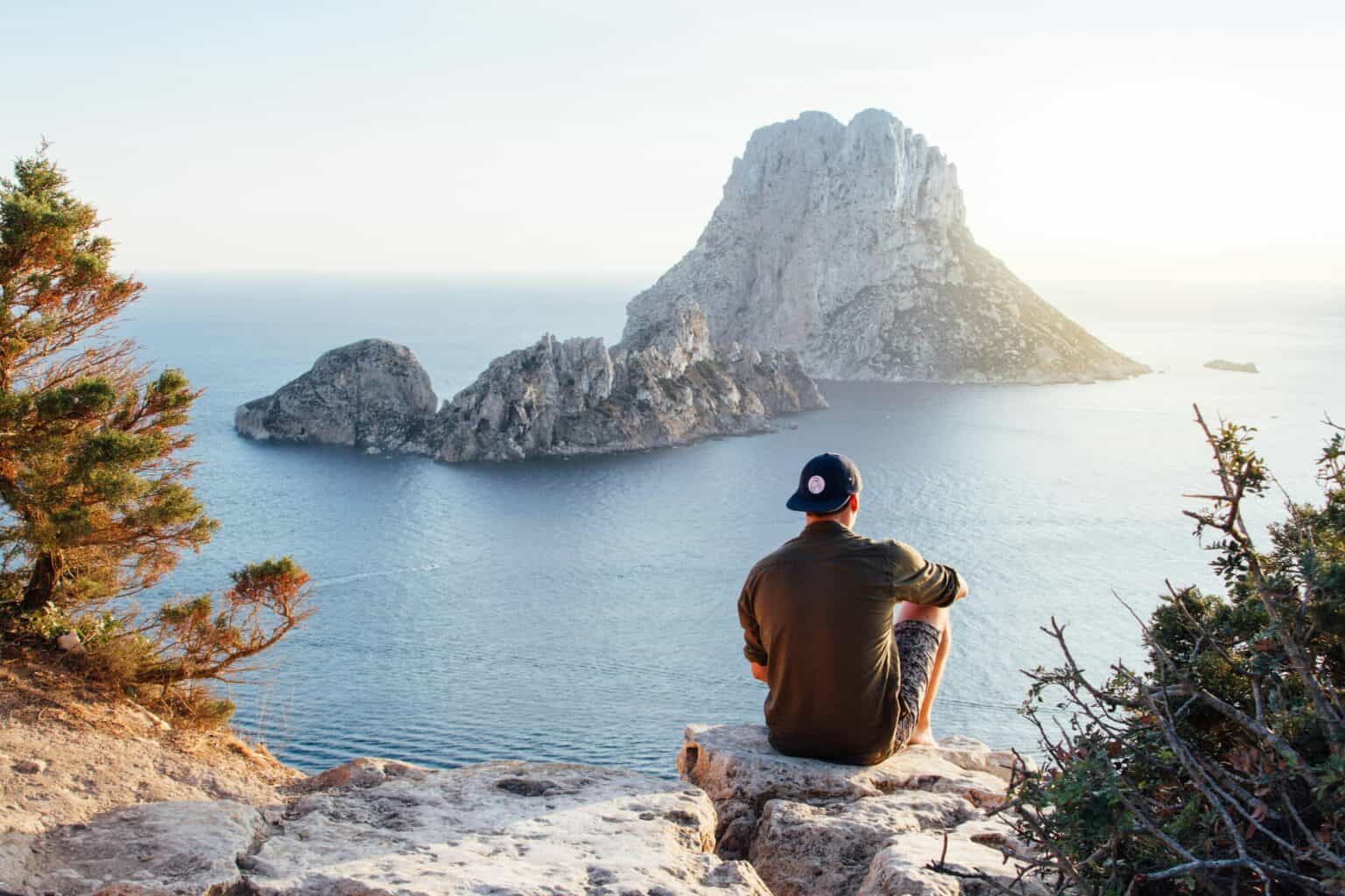 Best Cities for Single Men (USA and Abroad) - AllWorld.com