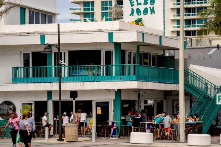 Elbo Room - The Legendary Beach Bar!